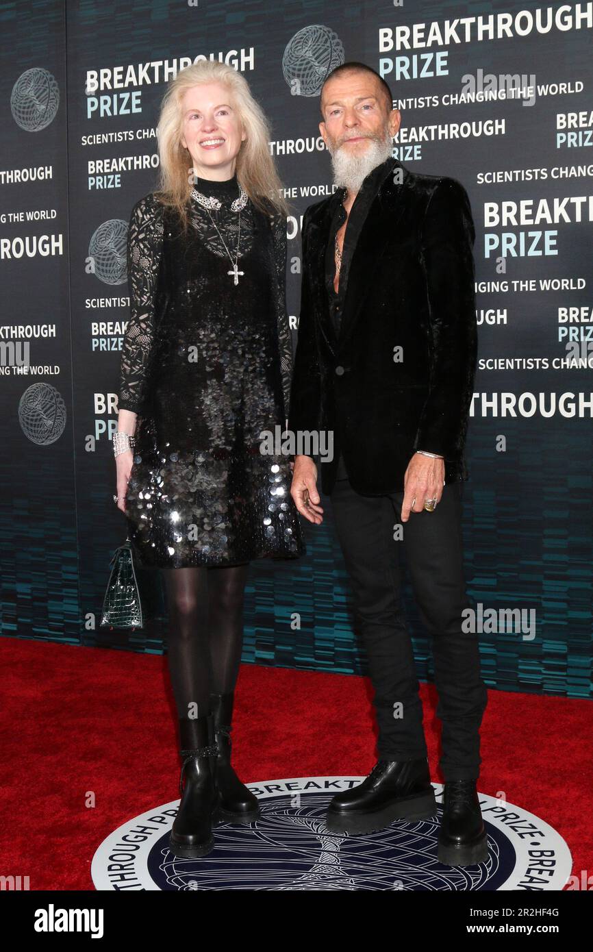9th Breakthrough Prize Ceremony Arrivals at the Academy Museum of ...