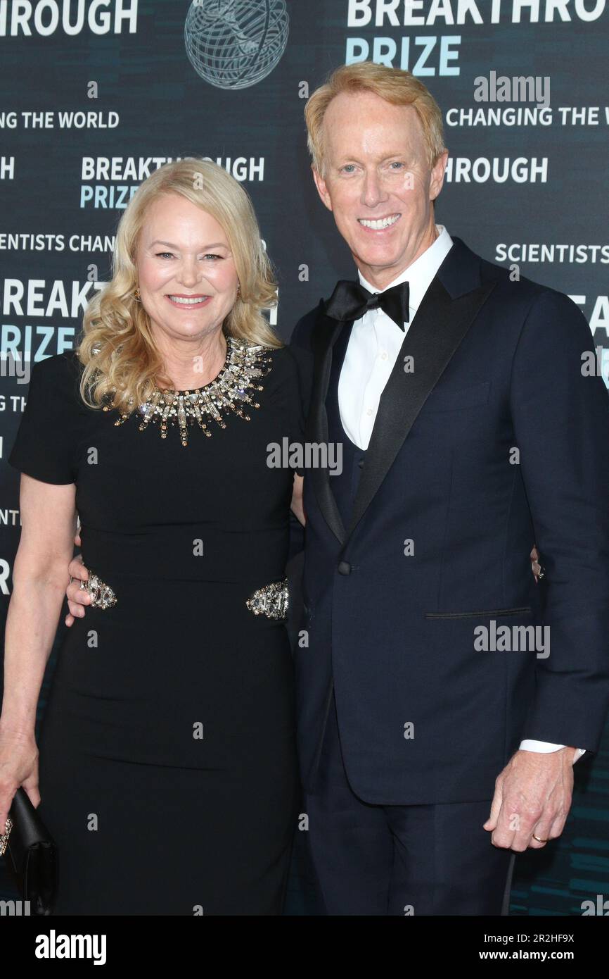9th Breakthrough Prize Ceremony Arrivals at the Academy Museum of ...
