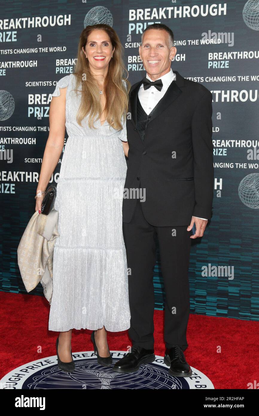 9th Breakthrough Prize Ceremony Arrivals at the Academy Museum of ...