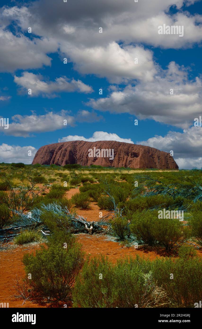 Ayers Rock (Uluru), Northern Territory, Austtalia (1987 Stock Photo - Alamy
