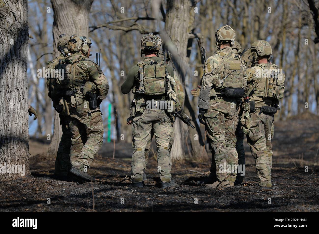 LITTLE FALLS, MINNESOTA - Airmen with the 26th Special Tactics Squadron ...