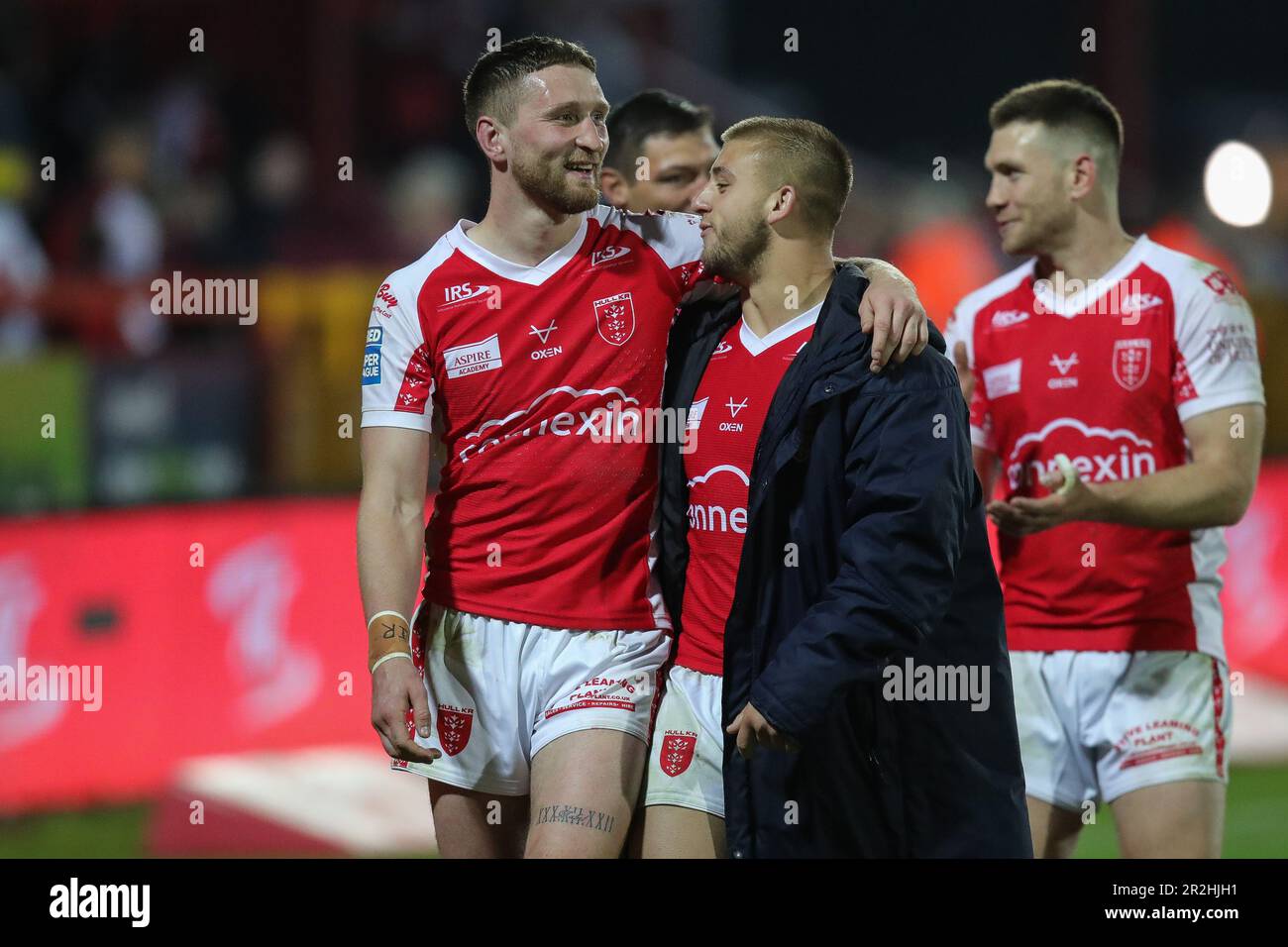 Ethan Ryan #2 of Hull KR celebrates the victory with Mikey Lewis #20 of ...