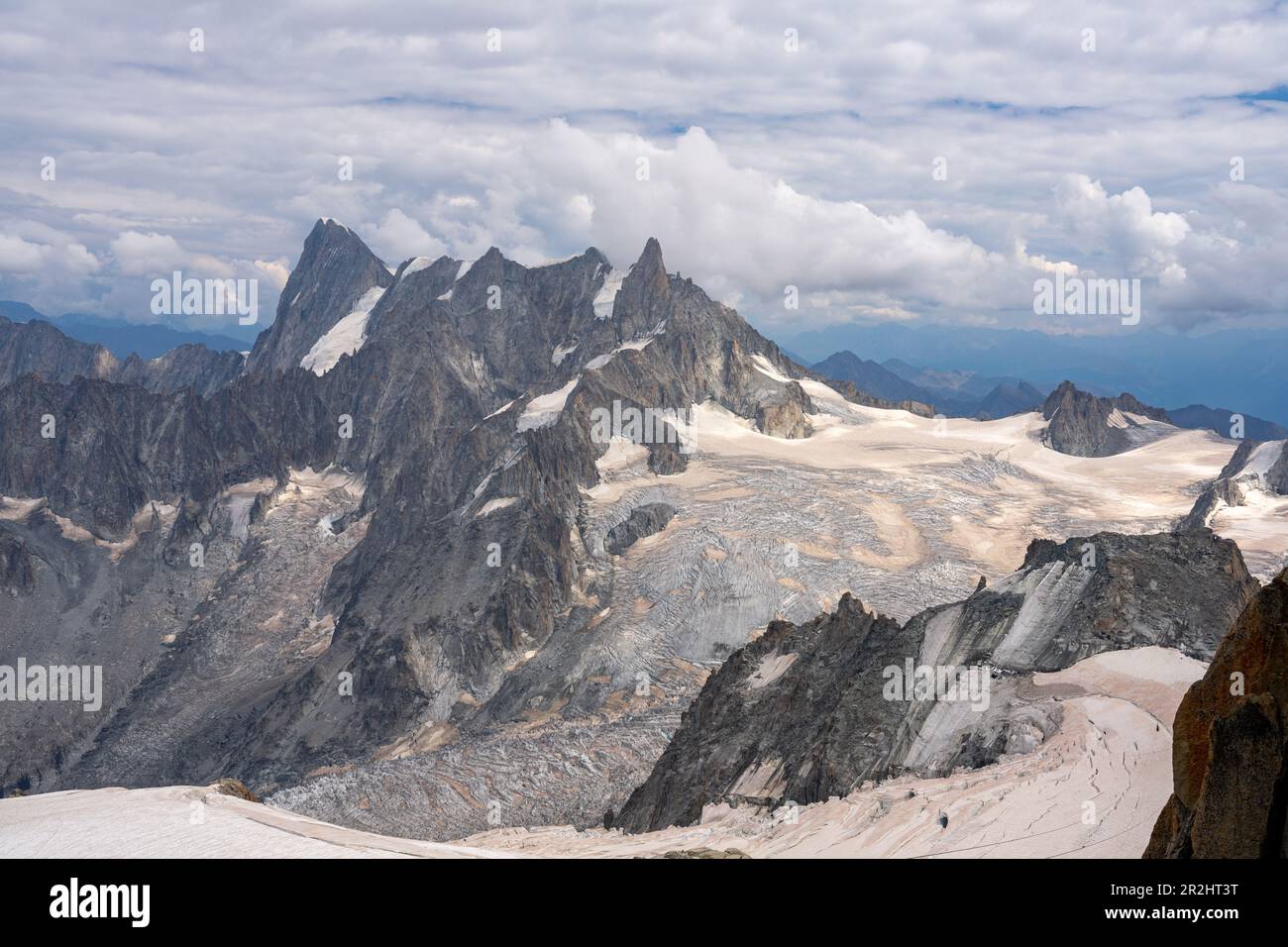 View from the Aiguille du Midi on Grandes Jorasses and Dent du Géant ...