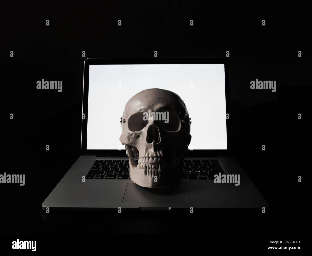 Suspicious computer hi-res stock photography and images - Alamy