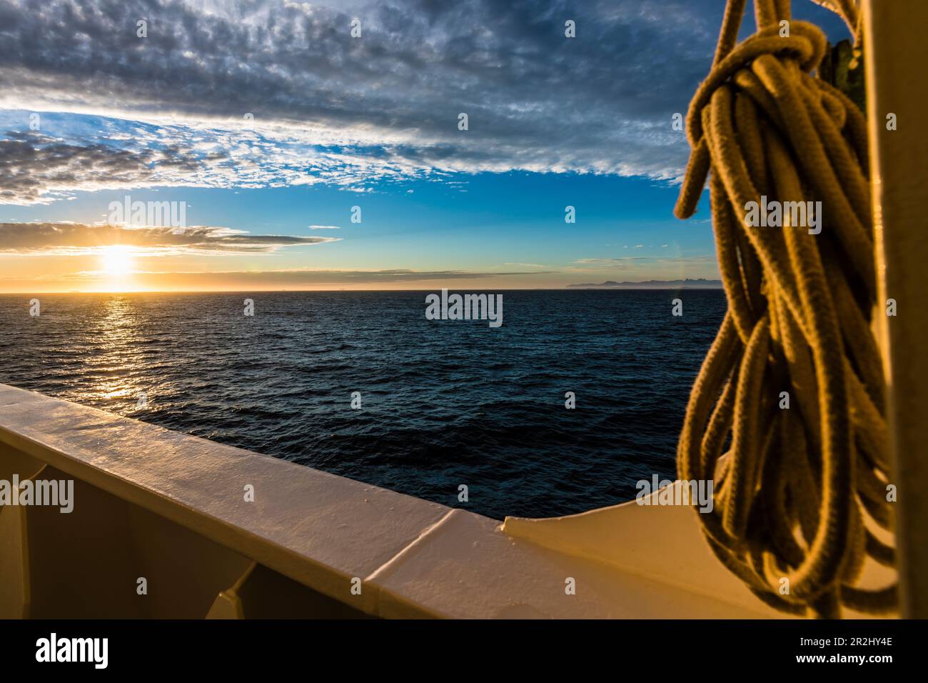 Baffin bay cruise hi-res stock photography and images - Alamy