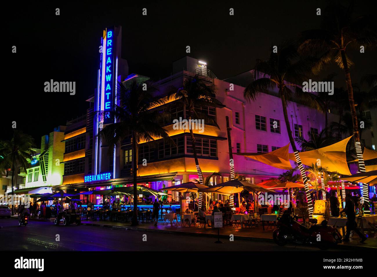 Ocean Drive in Miami Florida at night, nightlife and nightclubs, USA ...