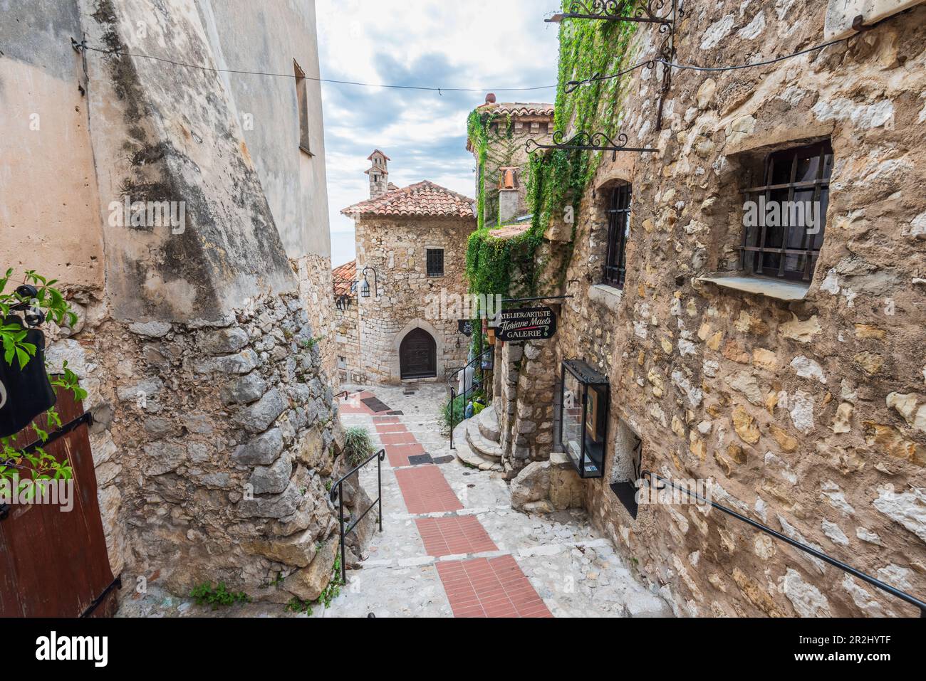 Alley in the mountain village of Èze Village in the French Maritime ...