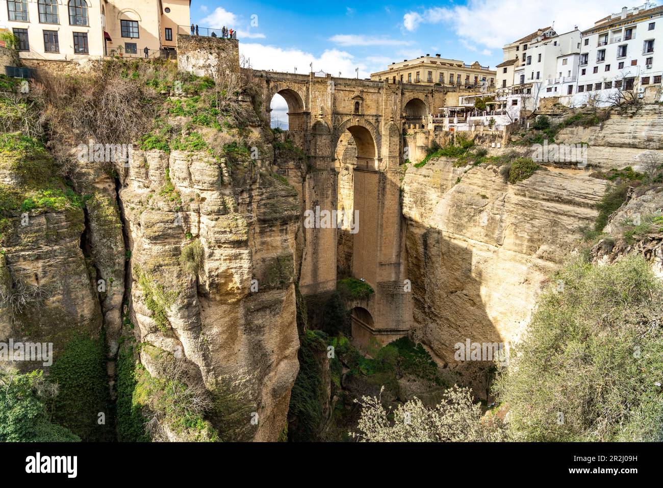 Puente Nuevo New bridge over Tajo de Ronda gorge and La Ciudad old town ...