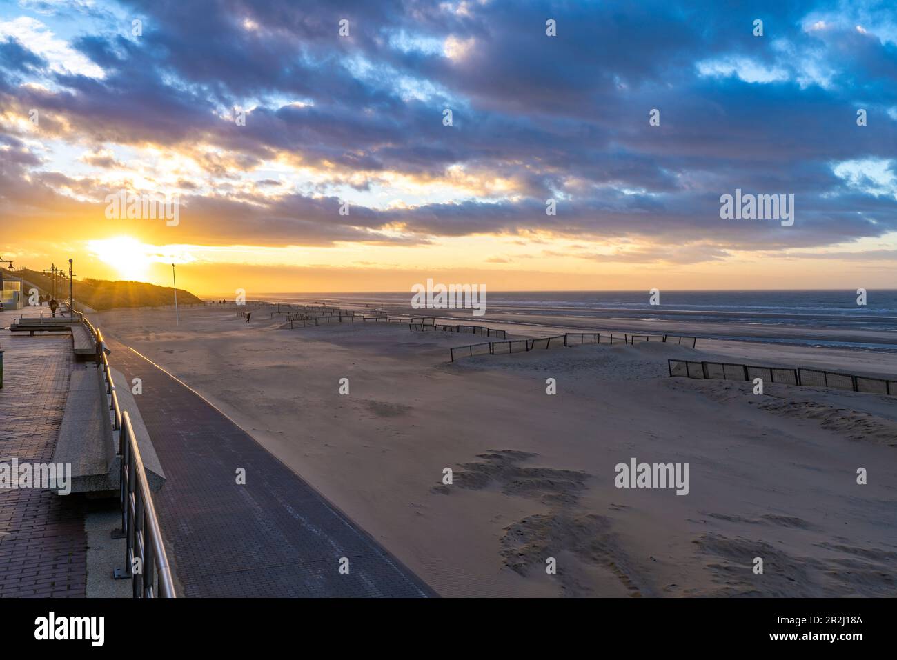 De haan belgium beach hi-res stock photography and images - Alamy