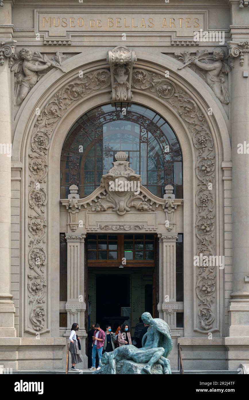 Detail of facade of Chilean National Museum of Fine Arts, Santiago ...