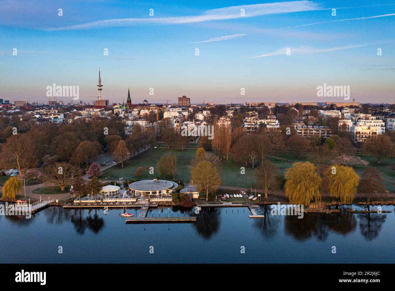 Al alster exterior hi-res stock photography and images - Alamy