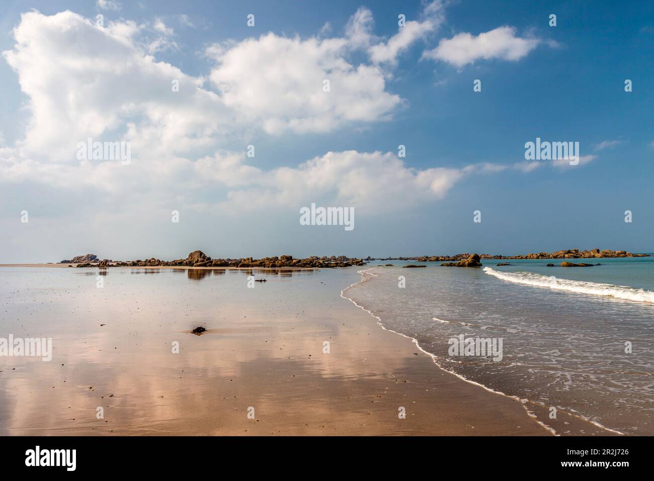 Kerfissien beach, Finistere, Brittany, France Stock Photo - Alamy