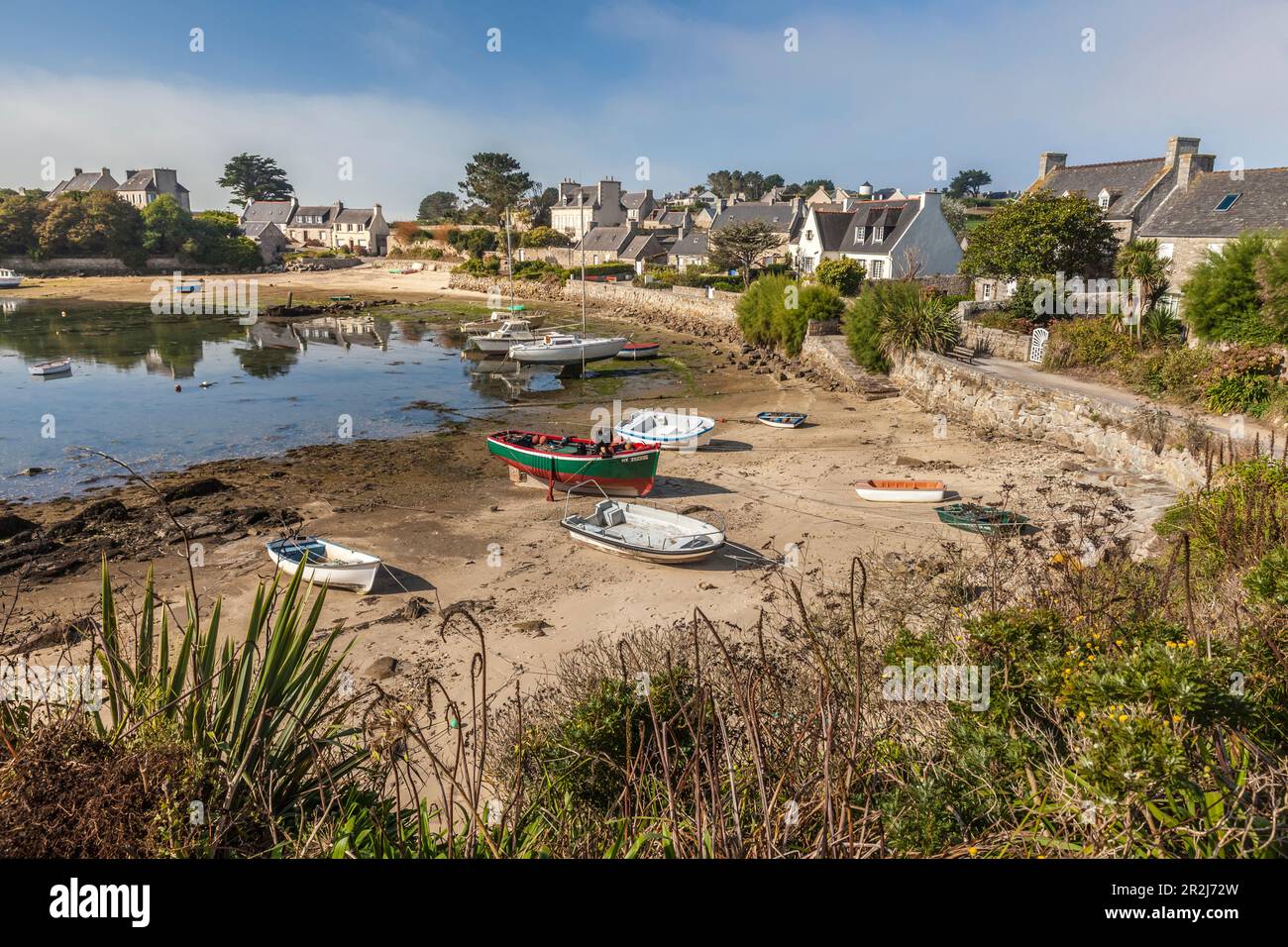Port of Île de Batz, Finistère, Brittany, France Stock Photo - Alamy