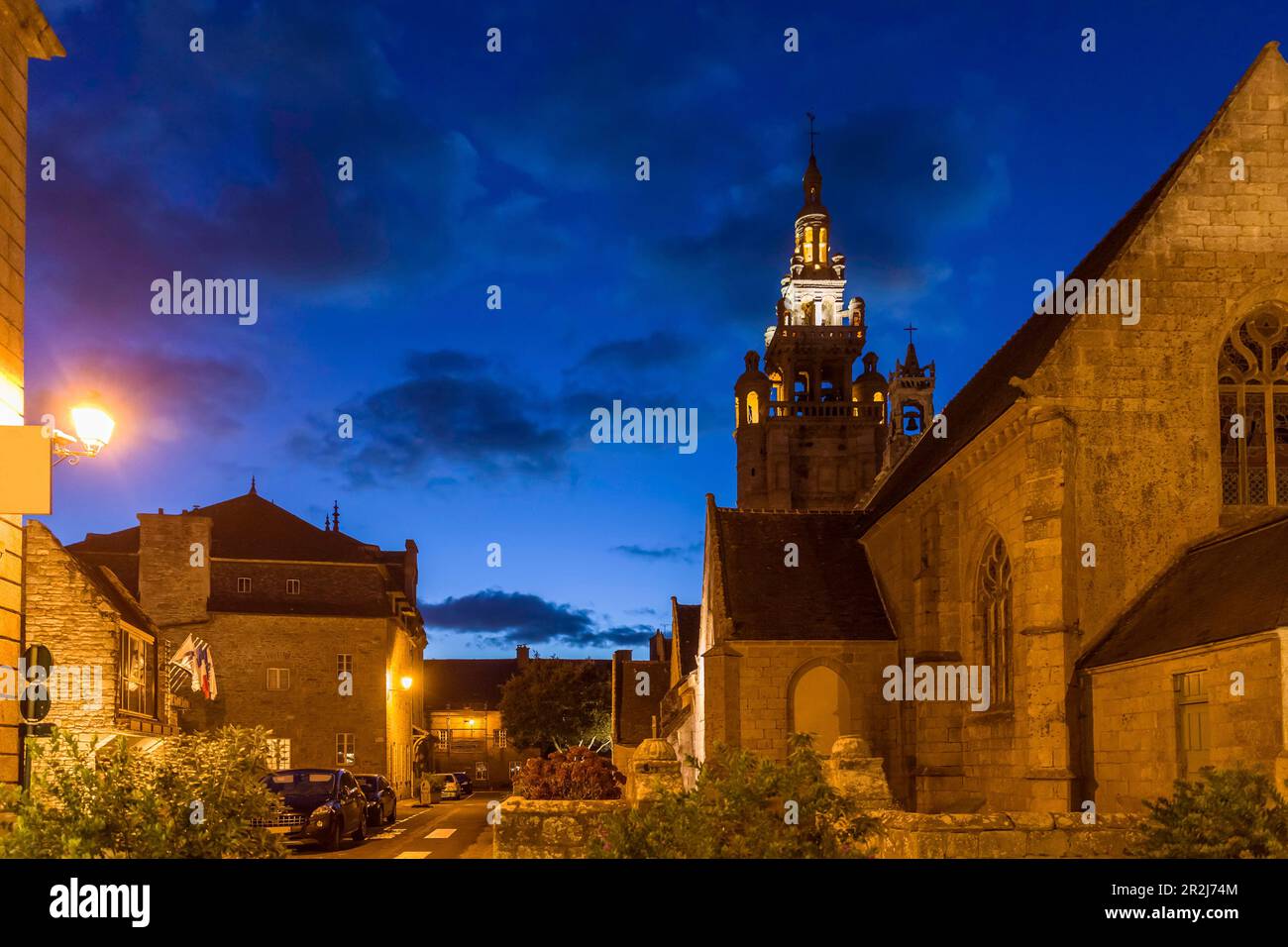 Old town of Roscoff in the evening, Finistere, Brittany, France Stock ...