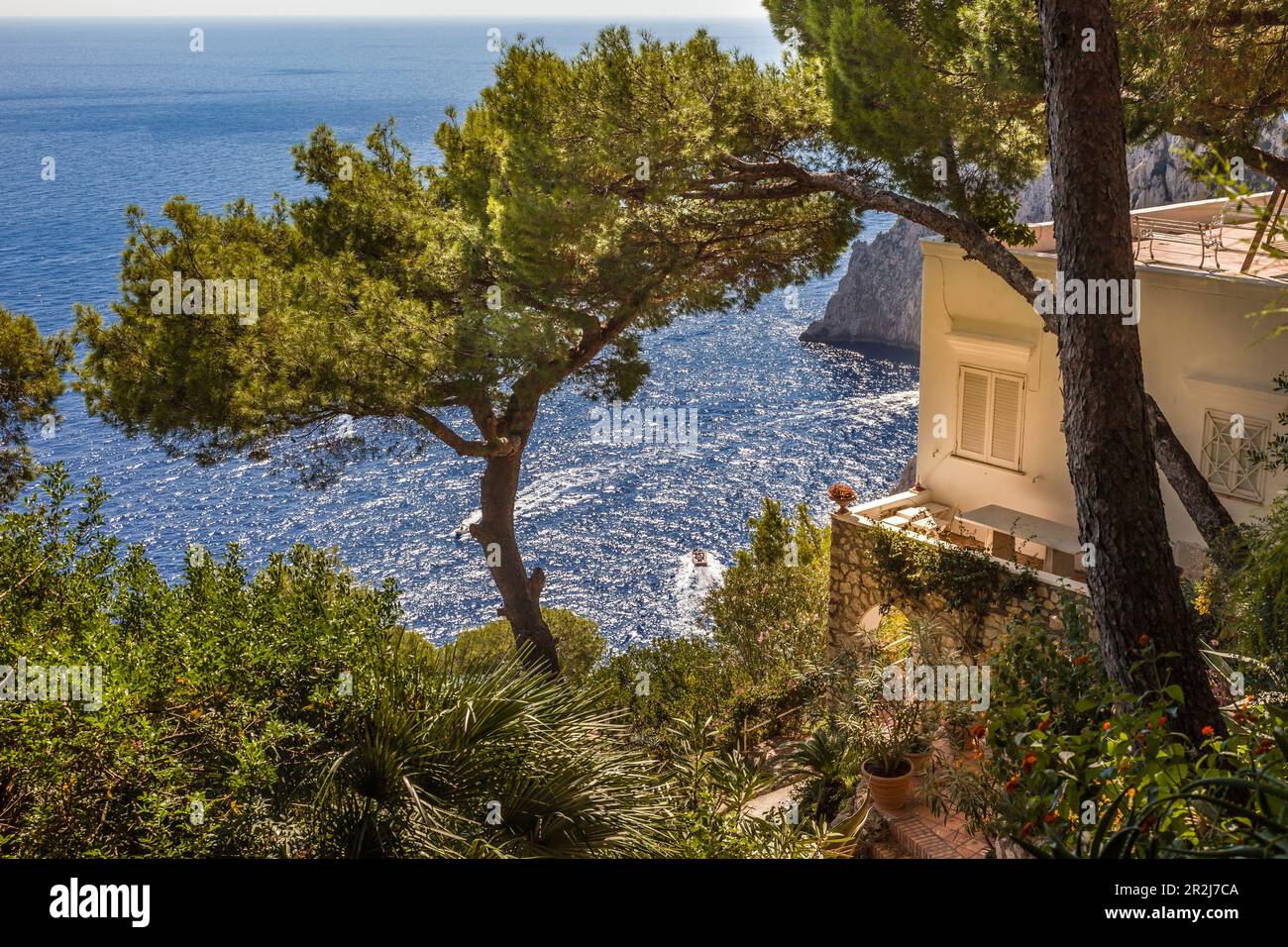Classic villa with sea views in the resort of Capri, Capri, Gulf of ...