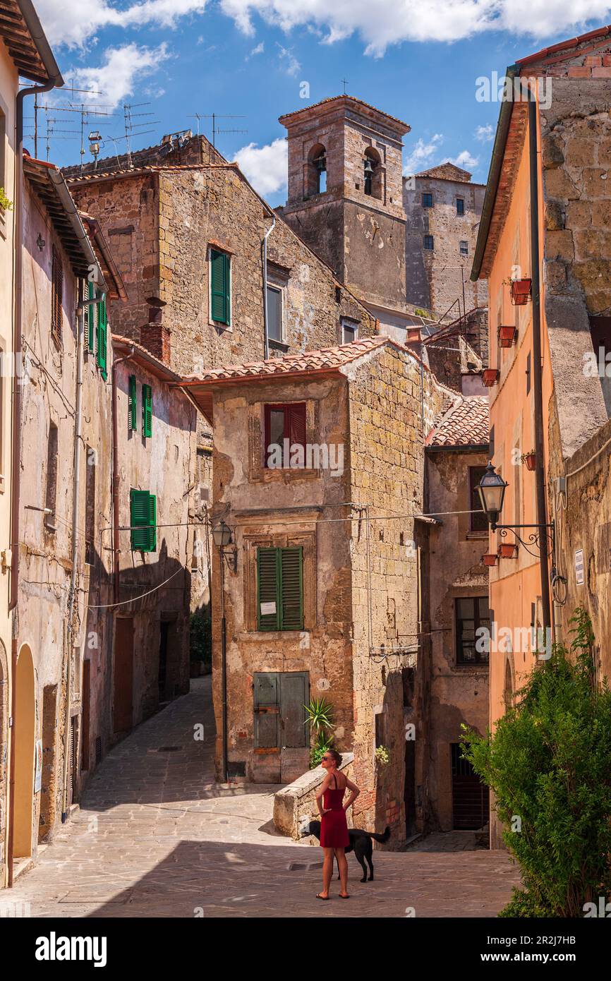 In the quaint streets of Sorano, Province of Grosseto, Tuscany, Italy ...