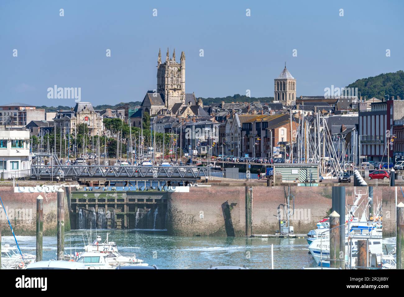 The port of fecamp hi-res stock photography and images - Alamy