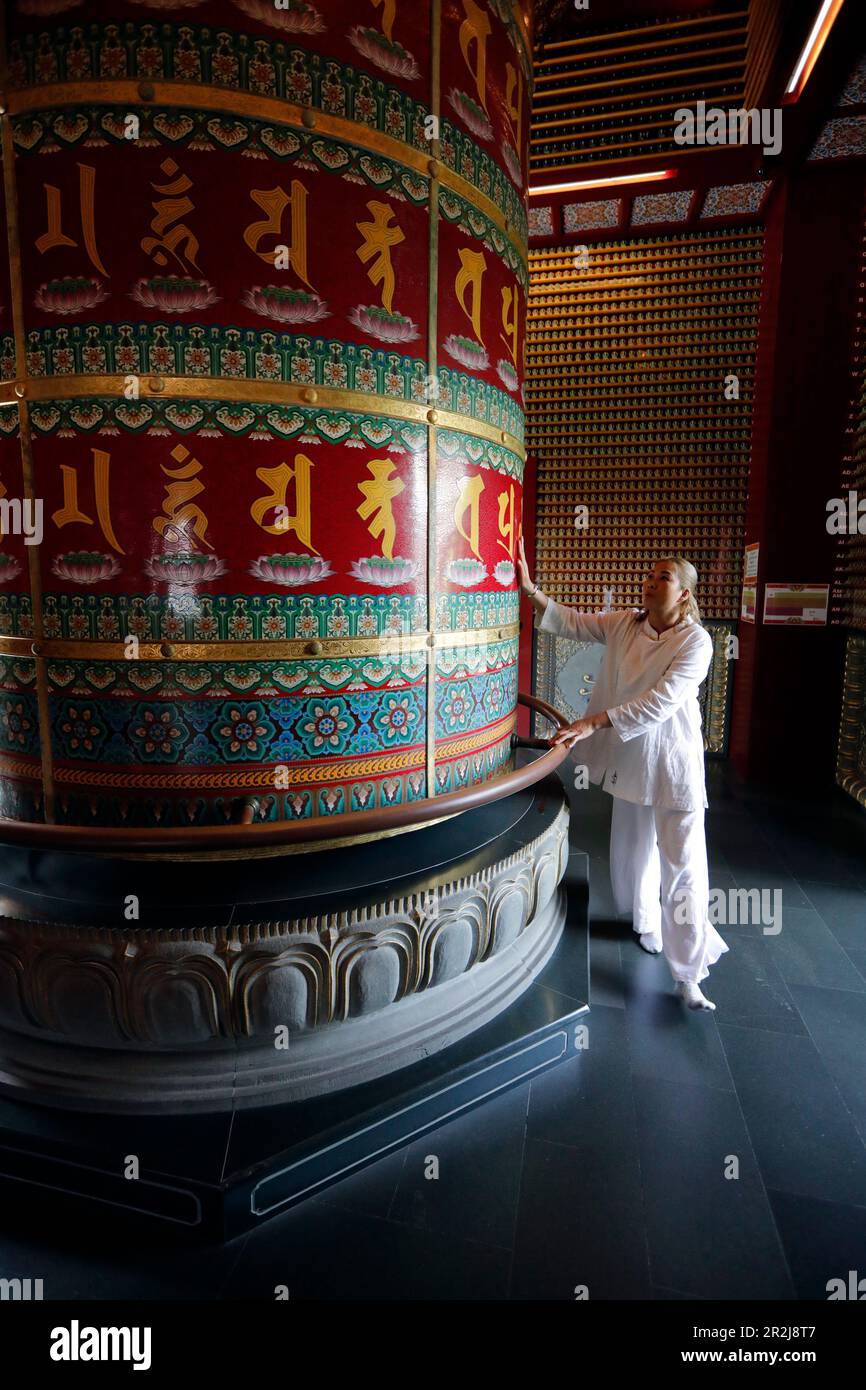 Buddha Tooth Relic Temple, Viarocana Buddhist prayer wheel and ...