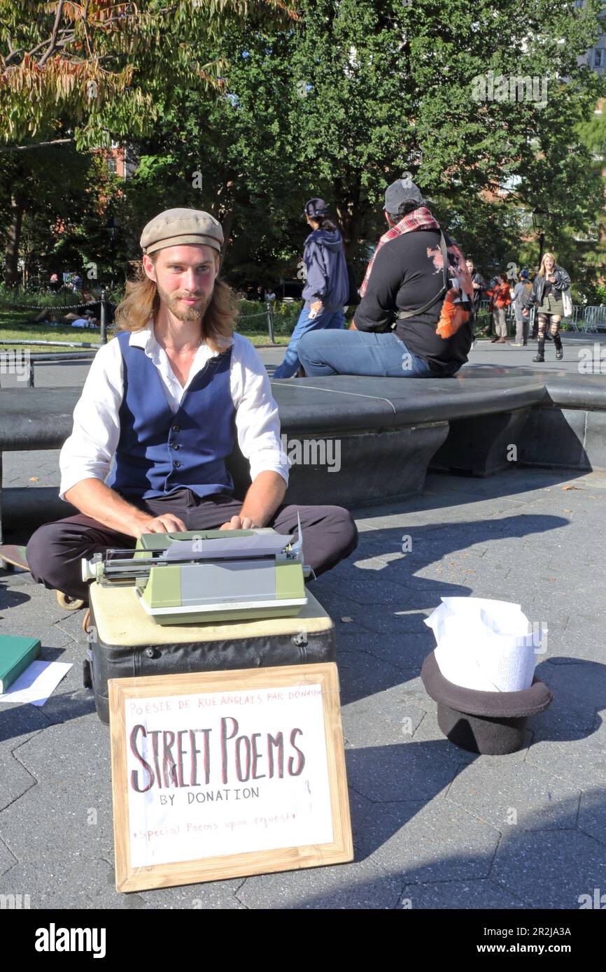 Poet on bench hi-res stock photography and images - Alamy