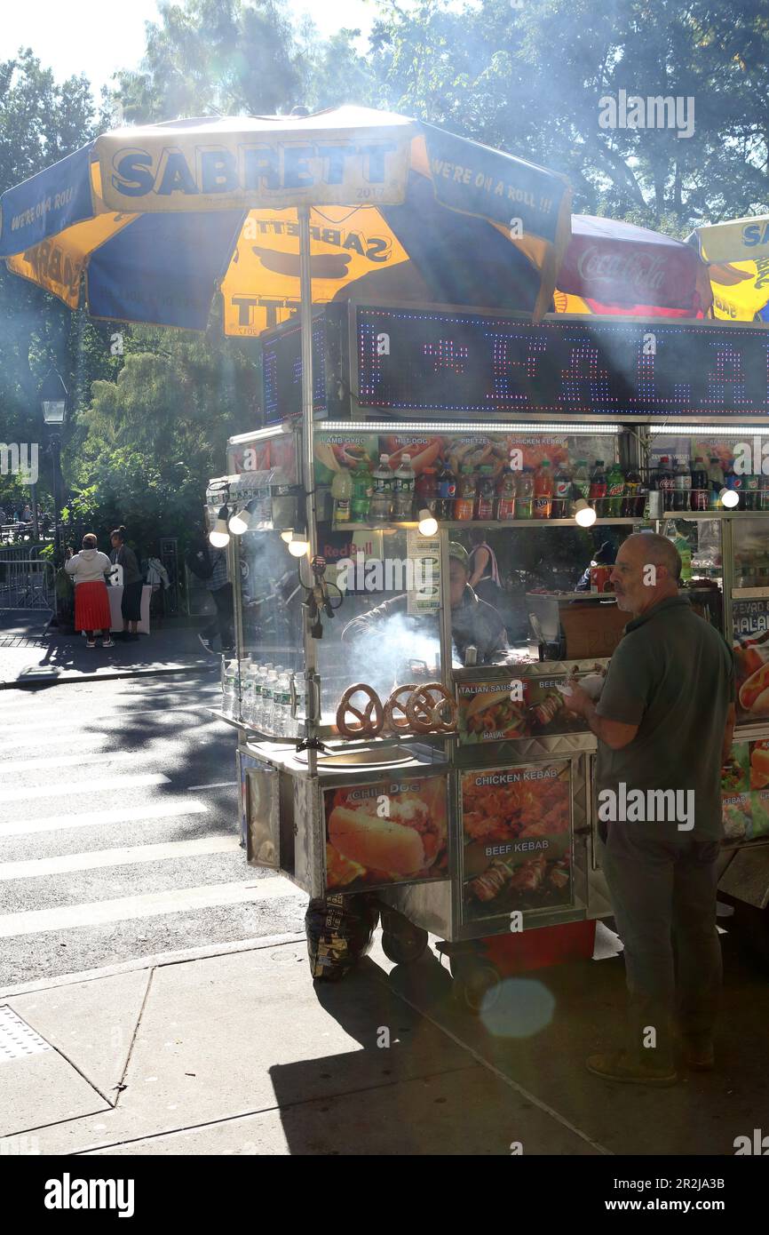 Street Food Kart, Washington Square, Village, Manhattan, New York, New ...