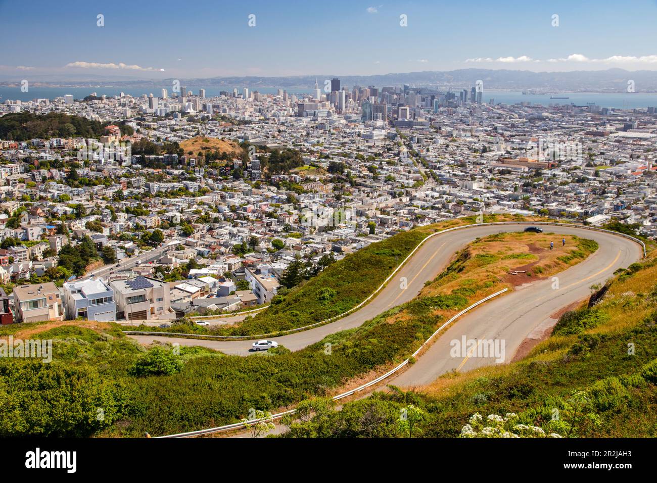 View of the city of San Francisco and the Bay Area from Twin Peaks ...