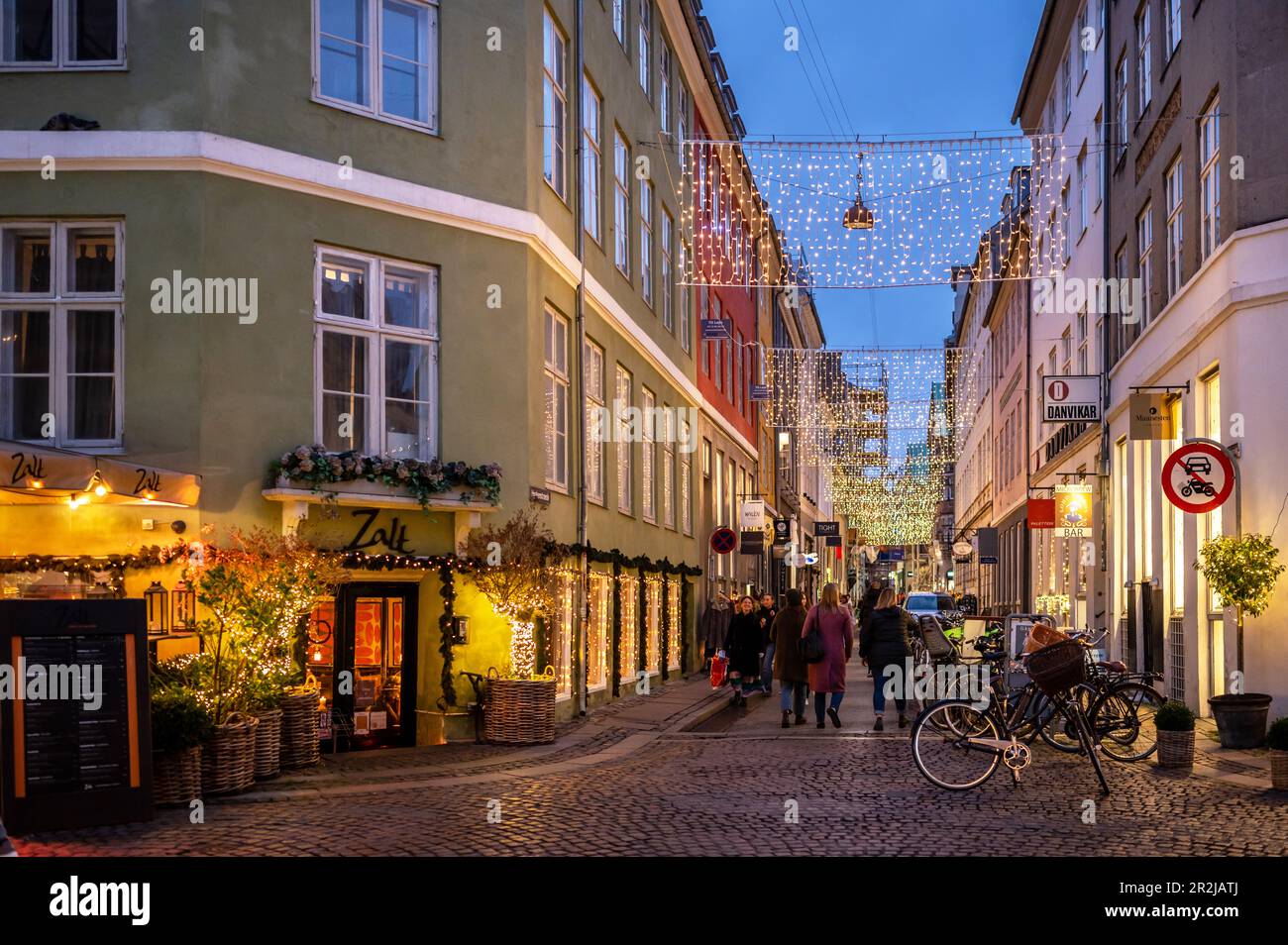 Advent doors hi-res stock photography and images - Alamy