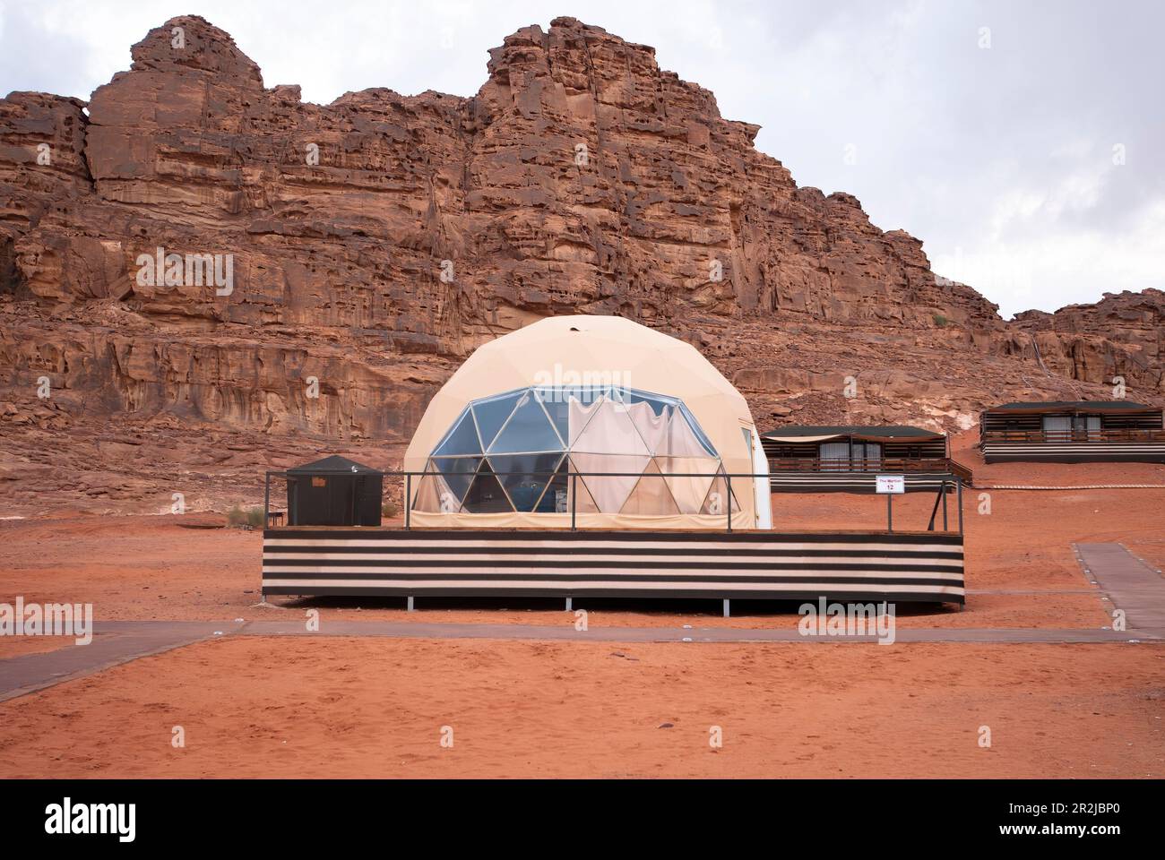 Dome tent middle east hi-res stock photography and images - Alamy