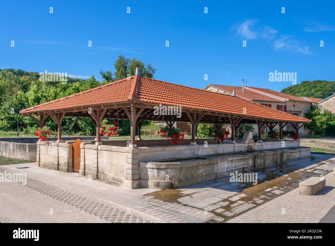 Traditional wash basin hi-res stock photography and images - Alamy