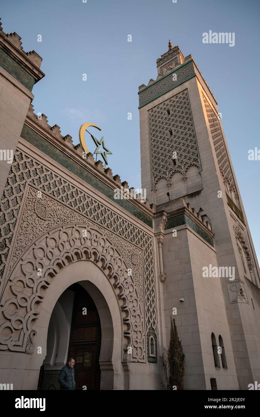 The great mosque of paris hi-res stock photography and images - Alamy