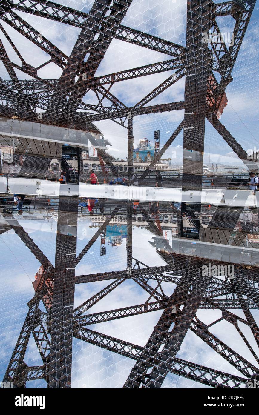 3rd street bridge hi-res stock photography and images - Alamy