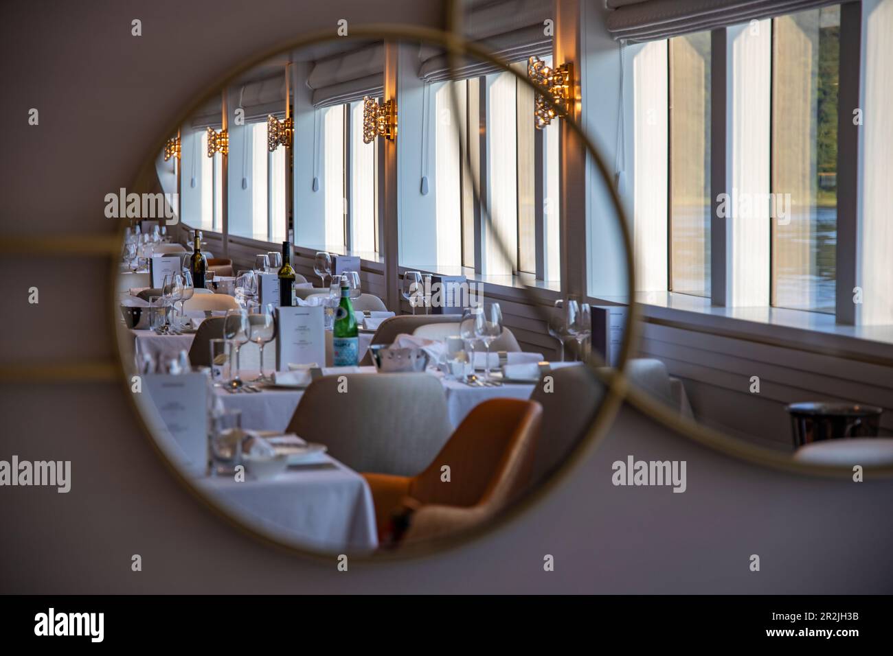 Captains table hi-res stock photography and images - Alamy