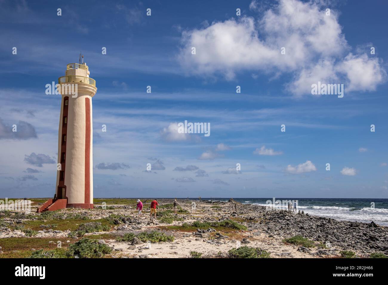 Lighthouse sea beach coast bonaire hi-res stock photography and images ...