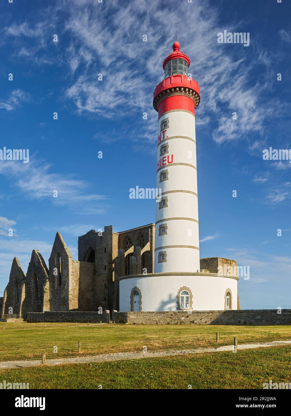 Exterior saint mathieu lighthouse hi-res stock photography and images ...
