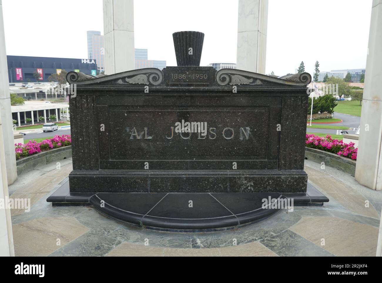 Los Angeles, California, USA 18th May 2023 Singer/actor Al Jolson Grave ...