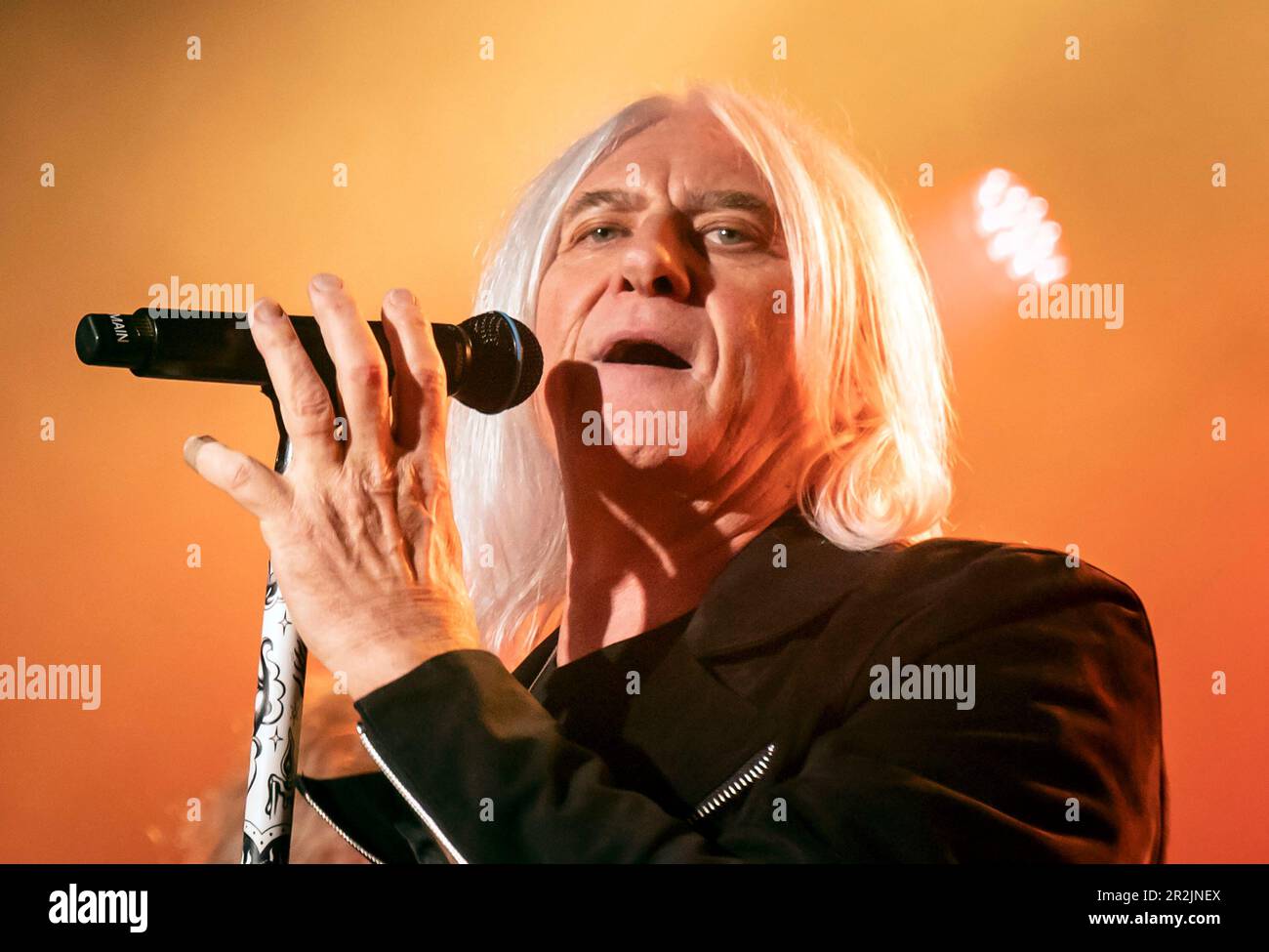 Def leppard singer joe elliott hi-res stock photography and images - Alamy