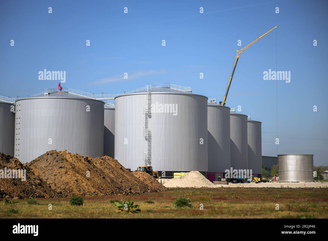 Friesoythe, Germany. 08th May, 2023. View of a huge biogas plant under ...