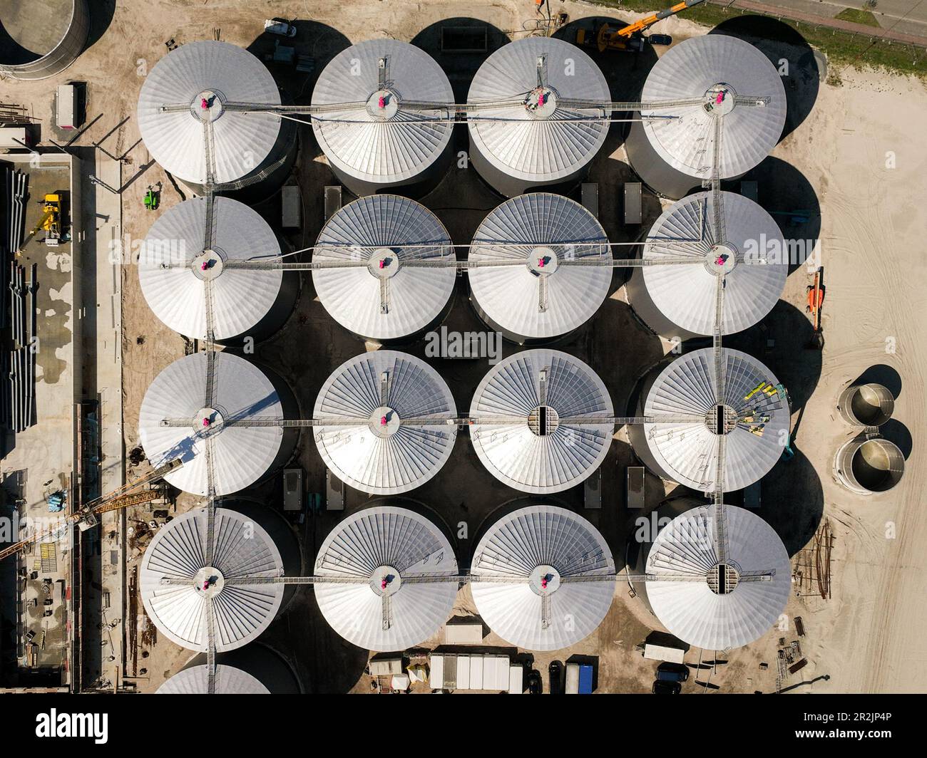 Friesoythe, Germany. 08th May, 2023. View of a huge biogas plant under ...