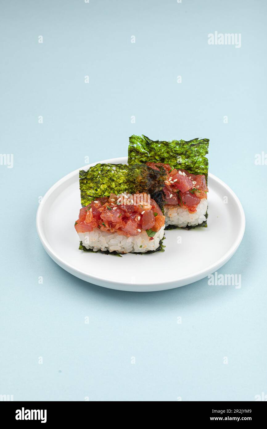 Japanese hand rolls with spicy tuna fish Stock Photo - Alamy
