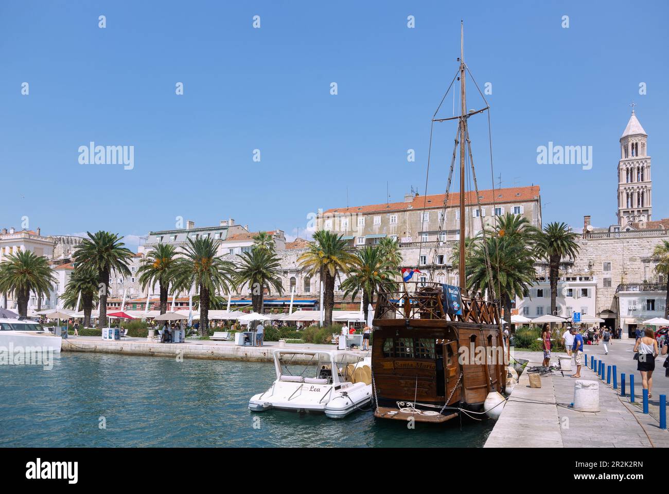Split; Riva, port, boats, Cathedral of St. dominius Stock Photo - Alamy