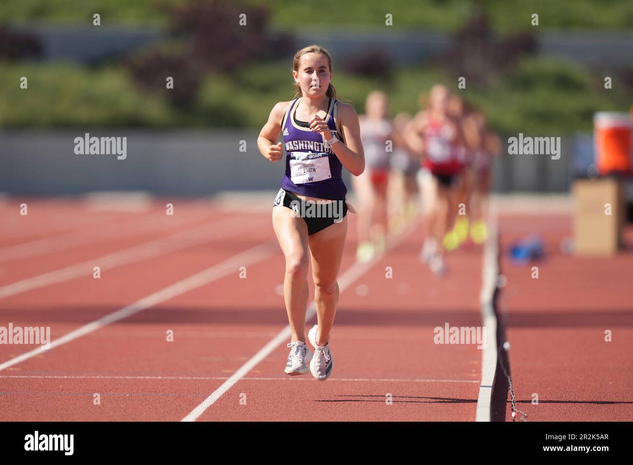 Naomi Smith of Washington runs in the women's 5,000m during the Pac-12 ...
