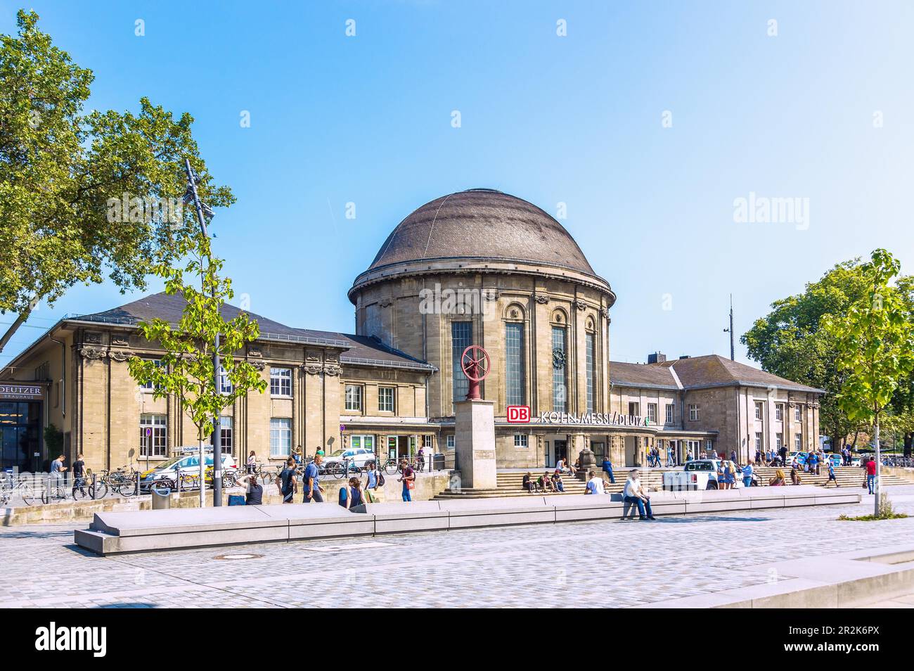Cologne; Cologne Messe/Deutz train station Stock Photo - Alamy