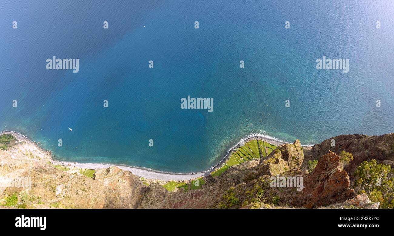 Cabo Girao; Skywalk, south coast view Stock Photo - Alamy