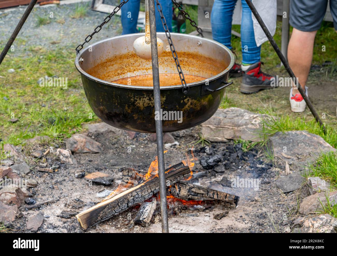 Kettle goulash over a fire Stock Photo - Alamy