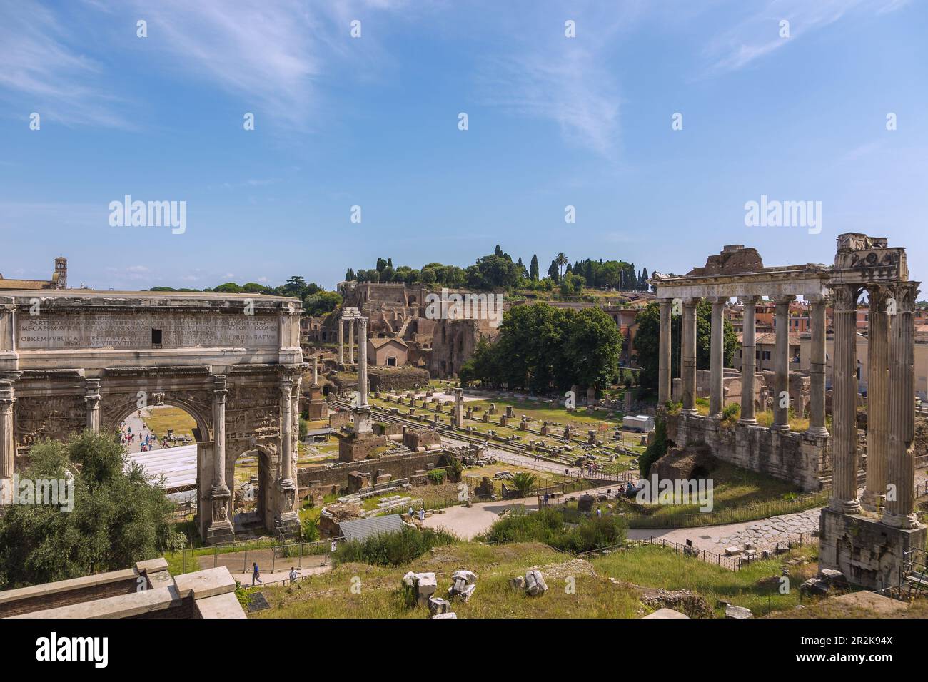 Rome, Roman Forum, Arch of Septimius Severus, Temple of Saturn Stock ...