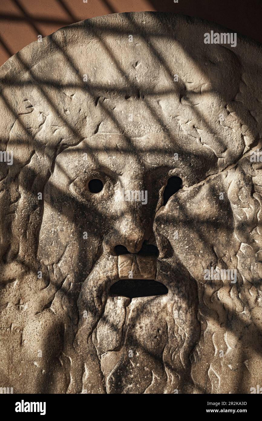 Stone face roman truth mouth hi-res stock photography and images - Alamy