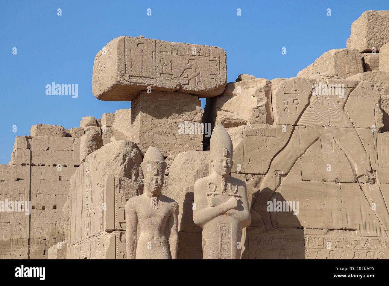Pharaonic statues at Karnak temple in Luxor, Egypt Stock Photo - Alamy