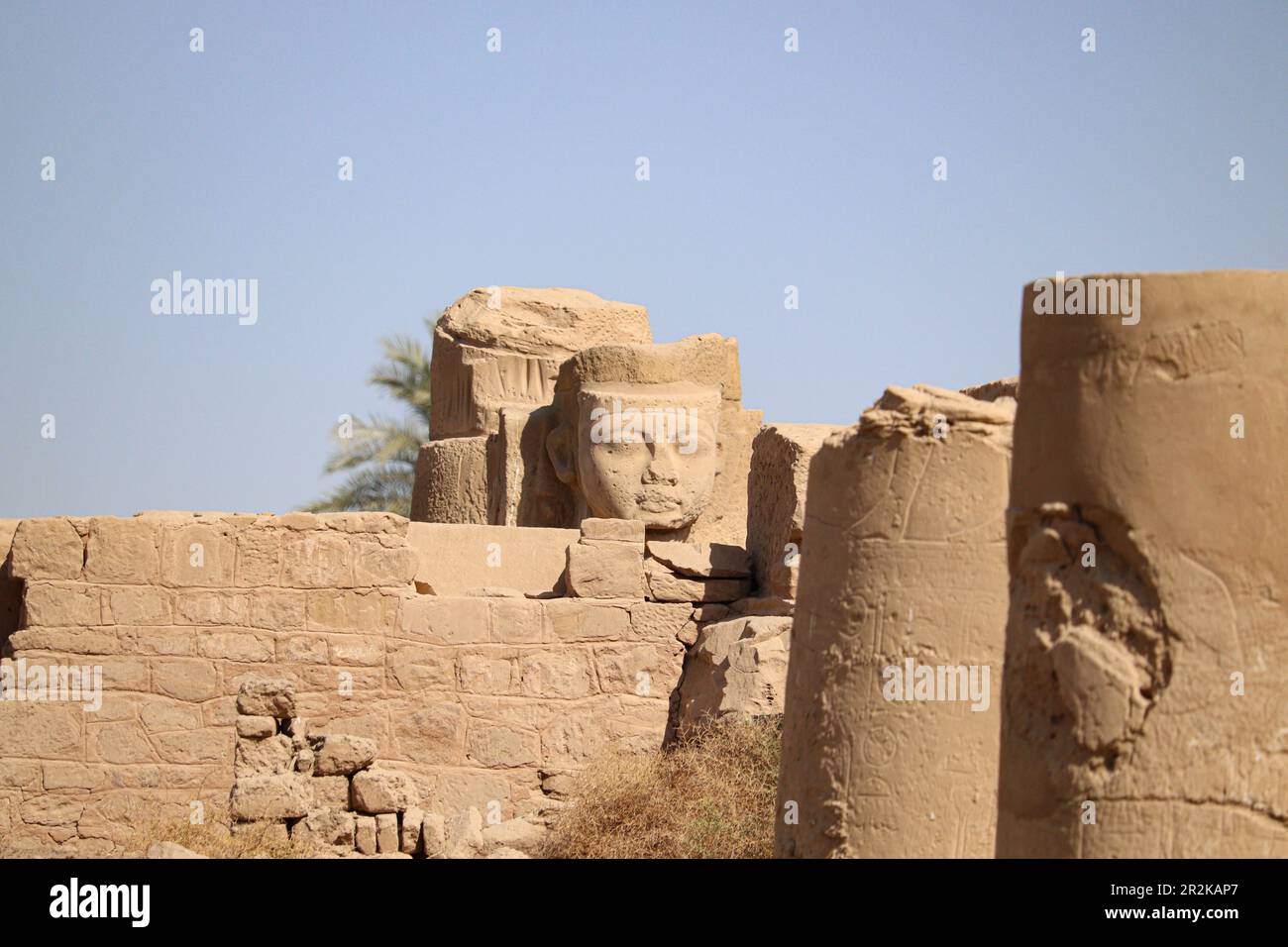 Pharaonic statues at Karnak temple in Luxor, Egypt Stock Photo - Alamy