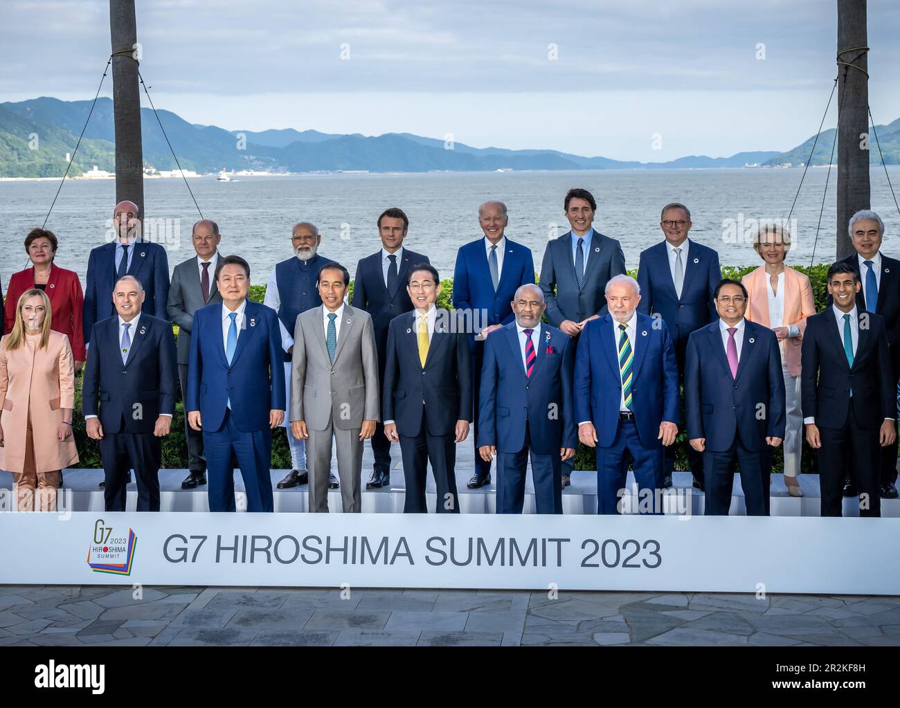 G7 summit meeting hi-res stock photography and images - Alamy