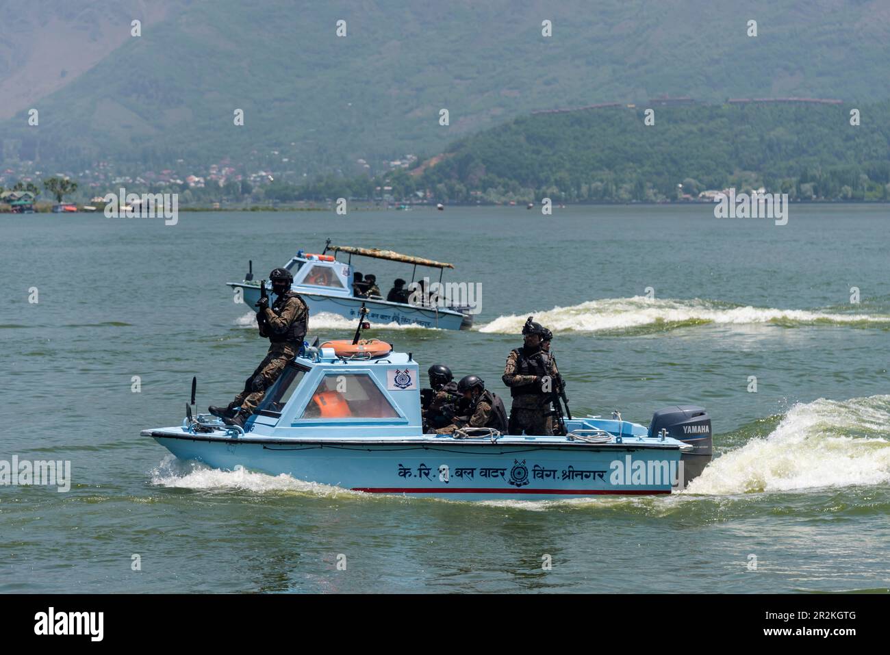Srinagar, India. 20th May, 2023. Indian paramilitary commandos perform a special security drill ...