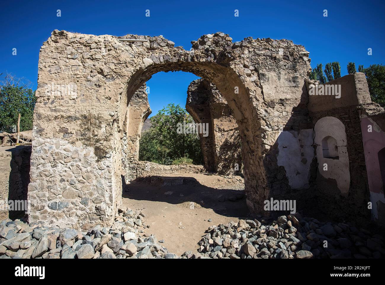A ruined atashgah Stock Photo - Alamy